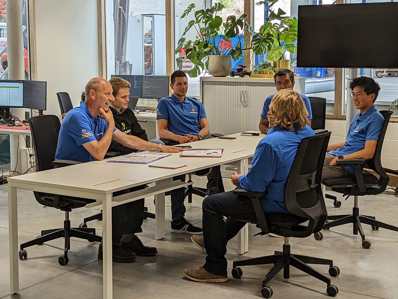 Tractonomy - Autonomous Towing Robots